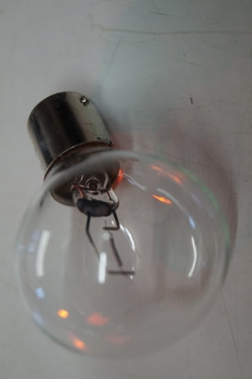 RM184 Butler Lamp Bulb 12v 36w Original