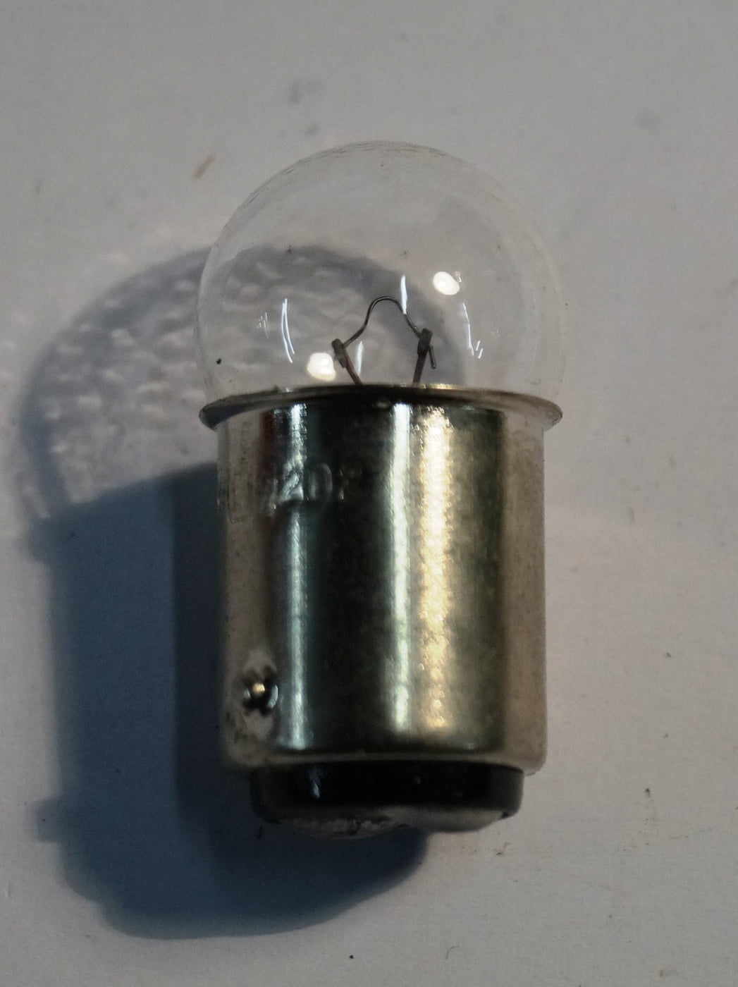 RM185 Sidelight Bulb 12v 5w Double Contact