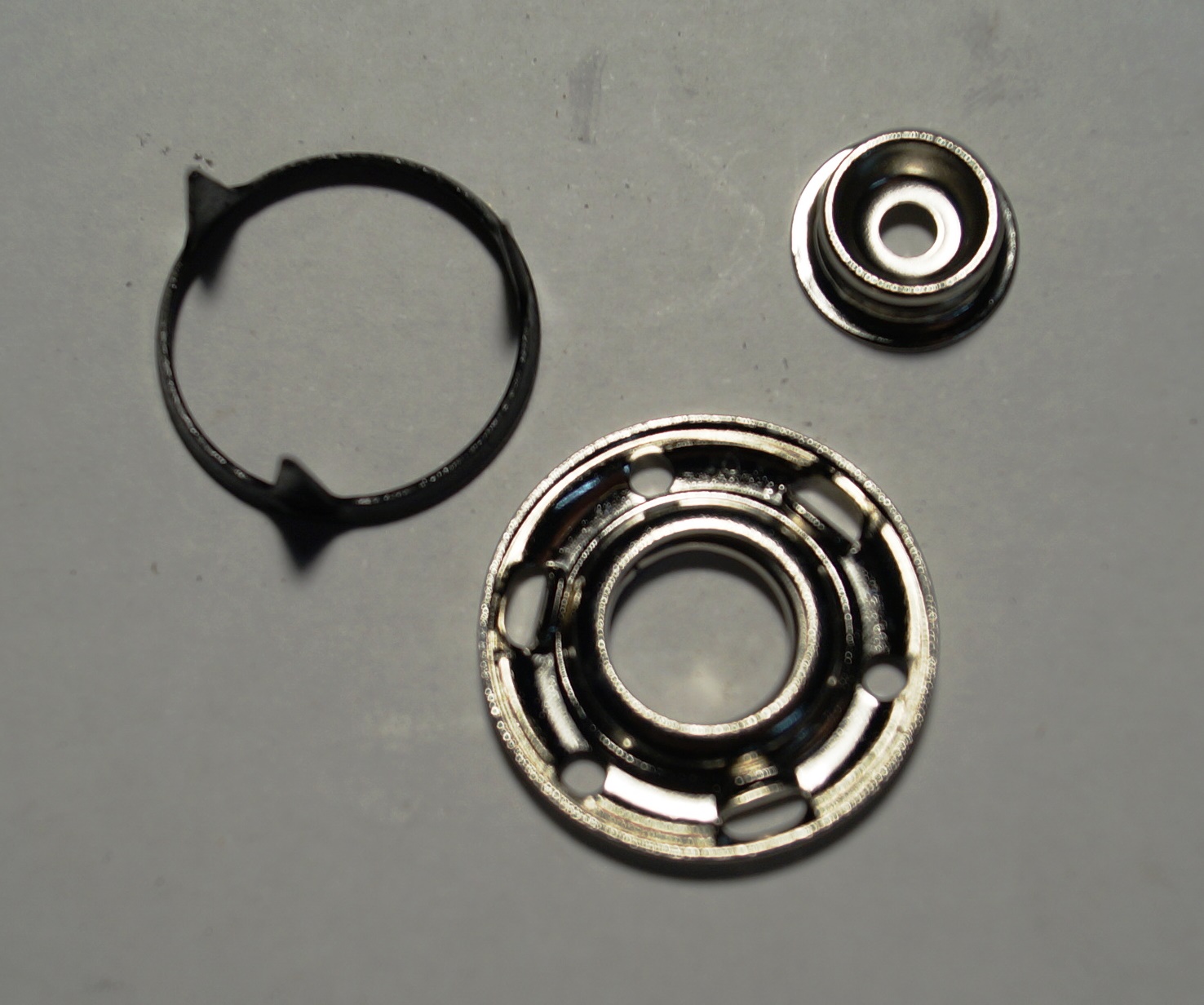 RM261 Carpet Fasteners