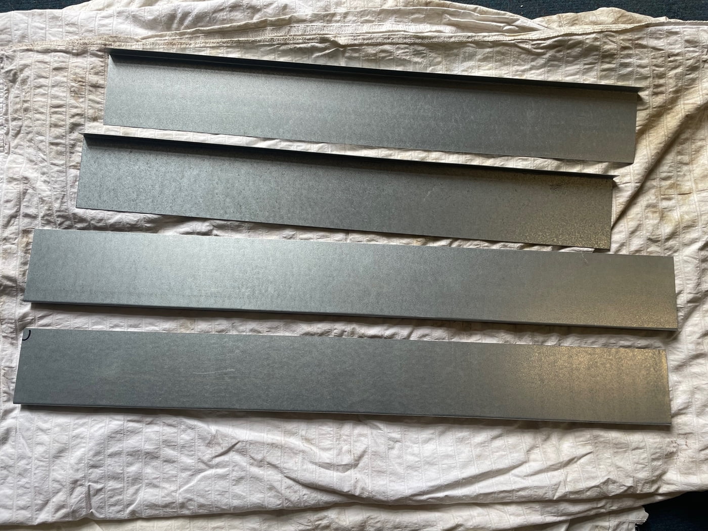 RM303 Saloon Cille capping kit (x4)