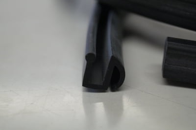 RM38 Rear Window Rubber Surround - early